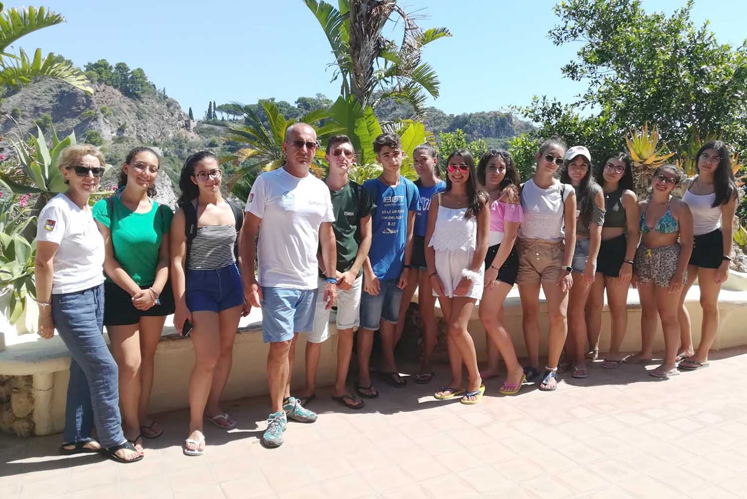 "Lezioni” sull’Isola Lachea di Aci Trezza e sull’Isola Bella di ...